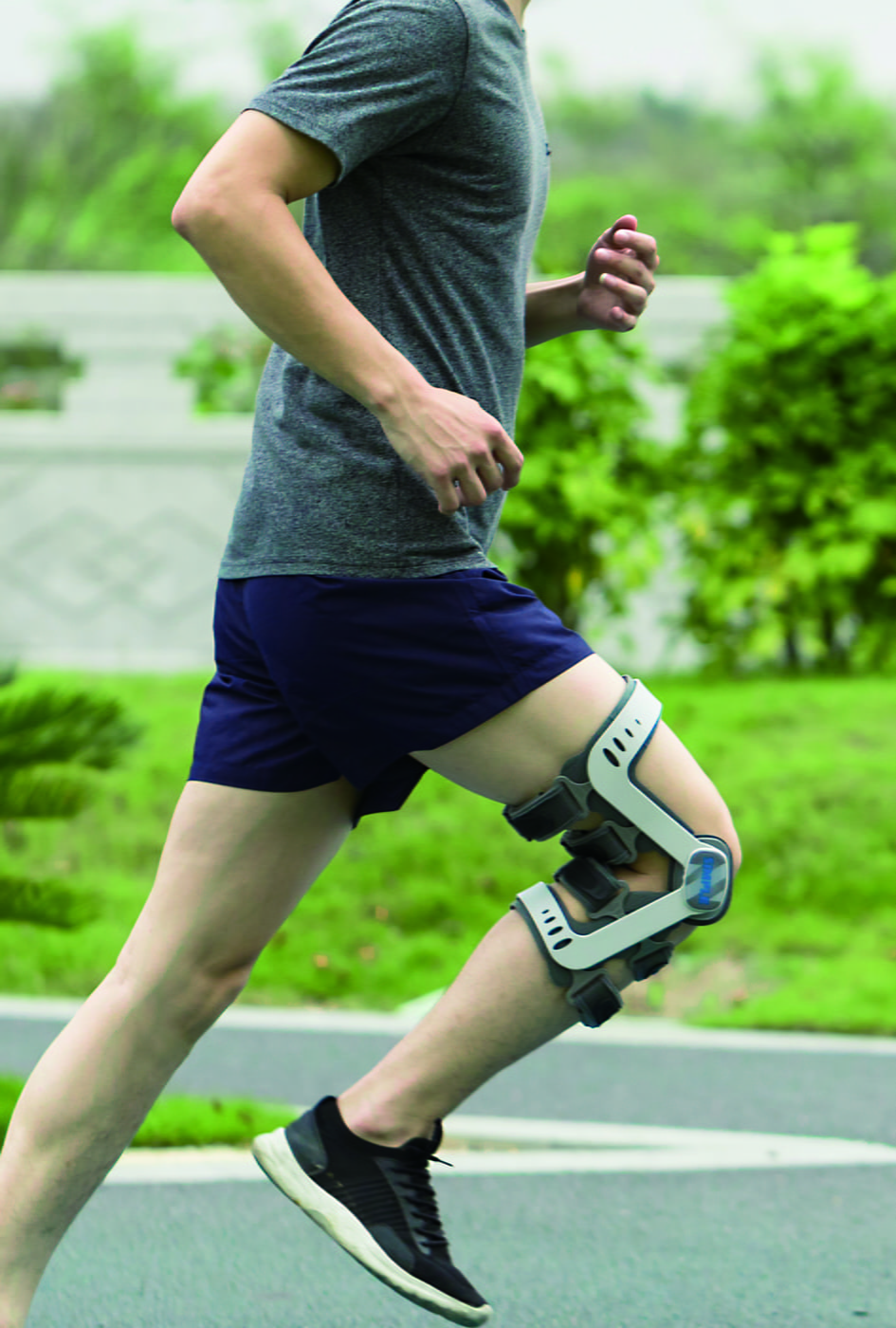 H1 SIMPLE Dual Upright Knee Brace - Durable Support for Ligament Recovery